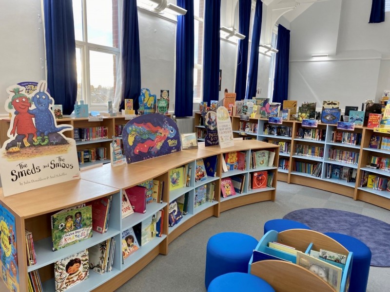 Library Design: Chapel Street Primary School case study - Peters